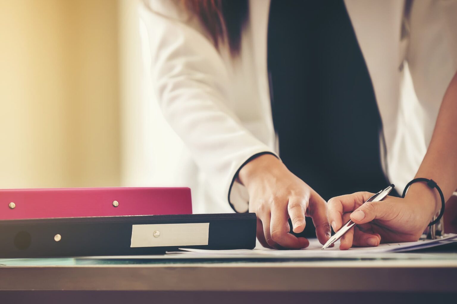 How to Hire a Process Server: Top Tips | Firefly Legal